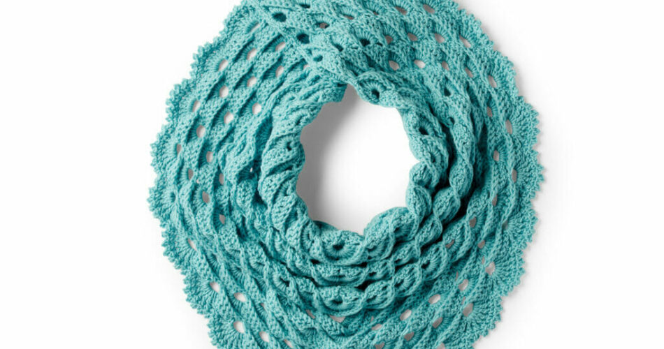 PATRÓN GRATIS Anya Chal en Punto Fantasía a Crochet - Crochetisimo