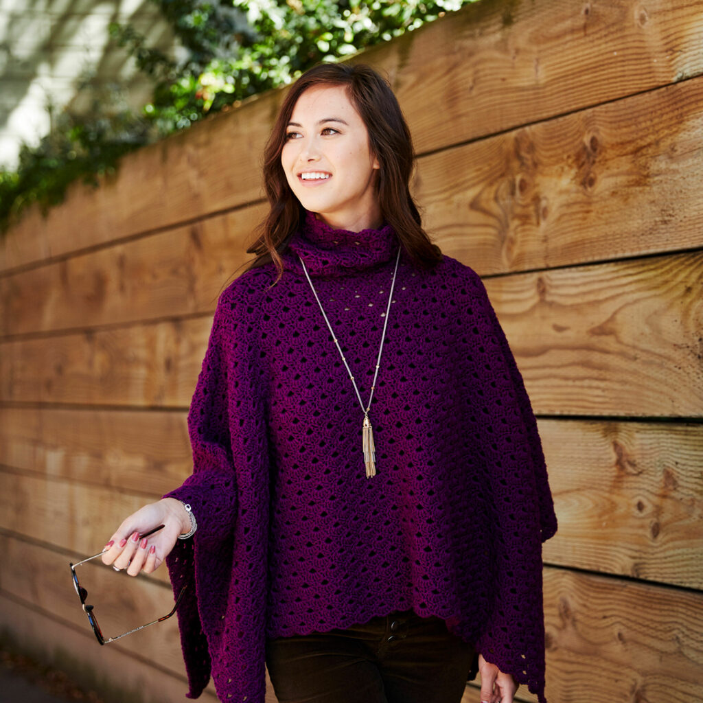 PATRÓN GRATIS Poncho con Cuello Fátima en Crochet