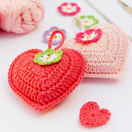 PATRÓN GRATIS Ornamento de Corazónes en Crochet - Crochetisimo