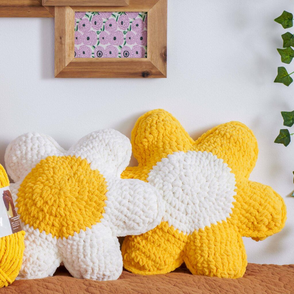 🌼 Cojín Flor de Margarita en Crochet PATRÓN GRATIS