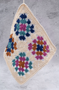 Sencillo Paño Granny Square Patrón en Crochet Gratis