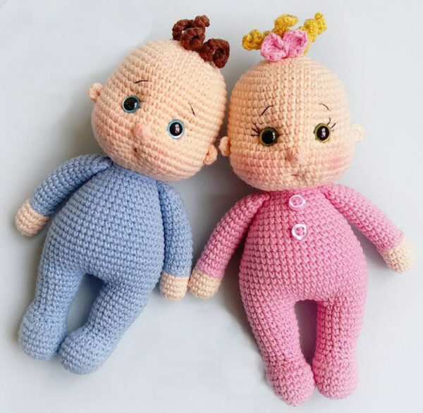Muñeca Bebes Gemelos Amigurumi Patrón Gratis - Crochetisimo
