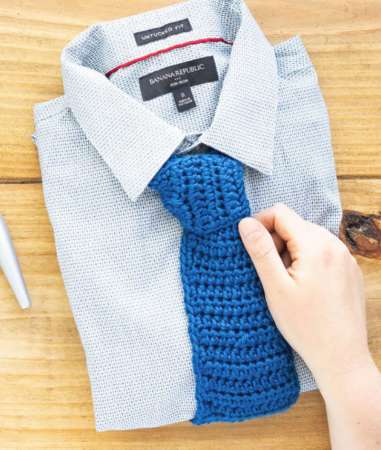 Corbata Clásica Patrón en Crochet Gratis