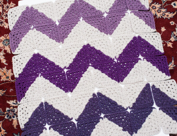 Manta Granny Chevron Patrón en Crochet Gratis
